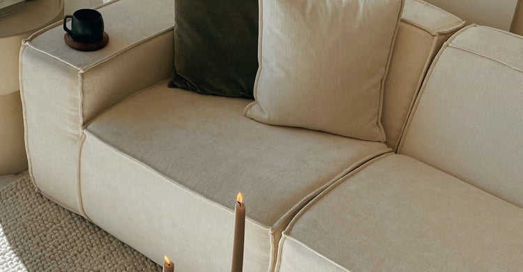 How to Arrange an L-Shaped Sofa in a Living Room